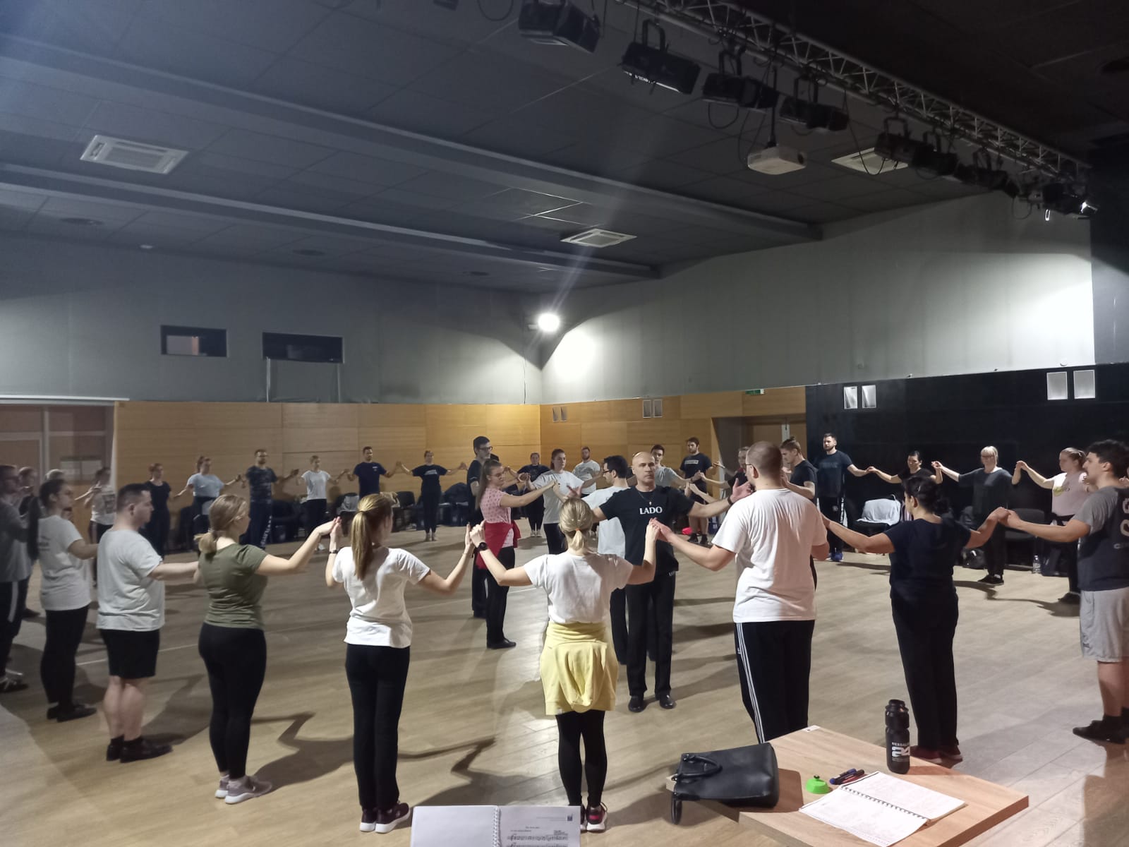 HRVATSKA MATICA ISELJENIKA – HMI