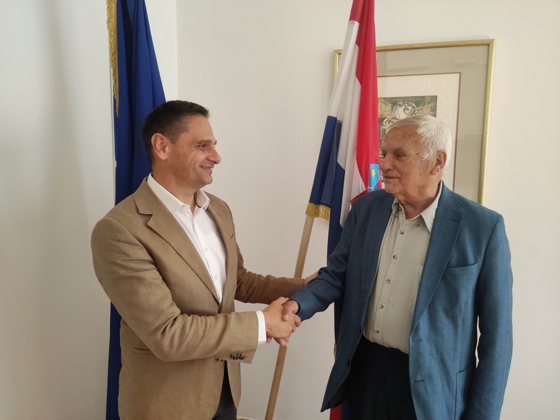 Ravnatelj Hrvatske matica iseljenika mr. sc. Zdeslav Milas primio prof ...